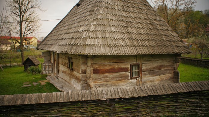 Bujoreni-muzeul satului din Valcea – Jurnal de Hoinar